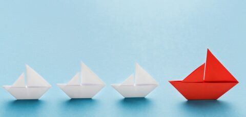The Top 8 John Maxwell Books Every Leader Should Read | Growth Hackers