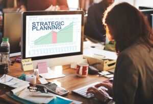 `Strategy Consulting vs. Management Consulting | Guide to Understand ...