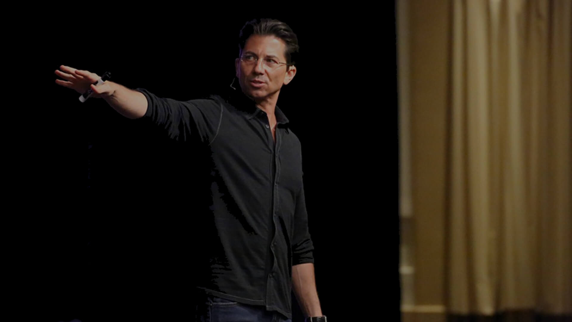 What is Dean Graziosi Net Worth? | Growth Hackers